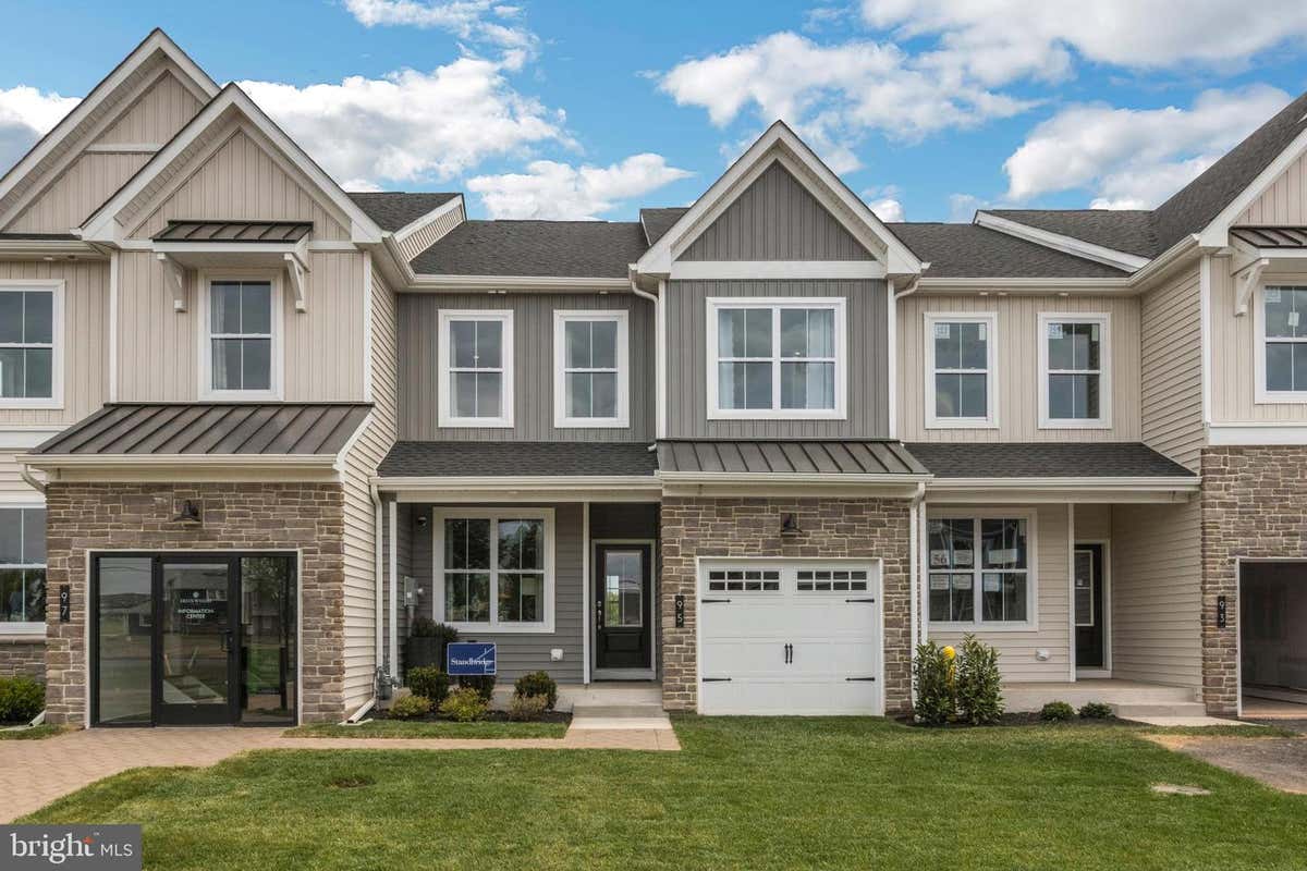 2 BALDWIN WAY, SILVERDALE, PA 18962 | RE/MAX