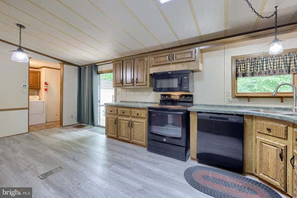 12 POPLAR DR, MANHEIM, PA 17545 | REMAX