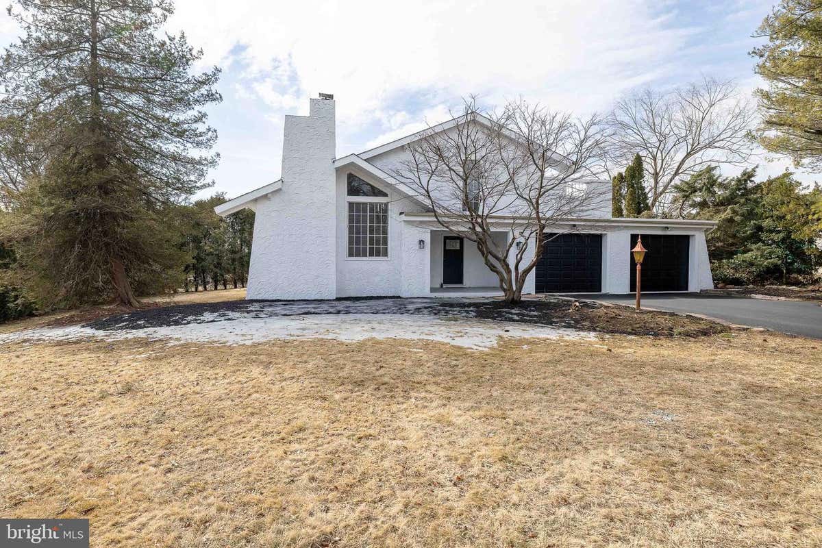 3836 WALBERT AVE, ALLENTOWN, PA 18104 Single Family Residence For Sale ...