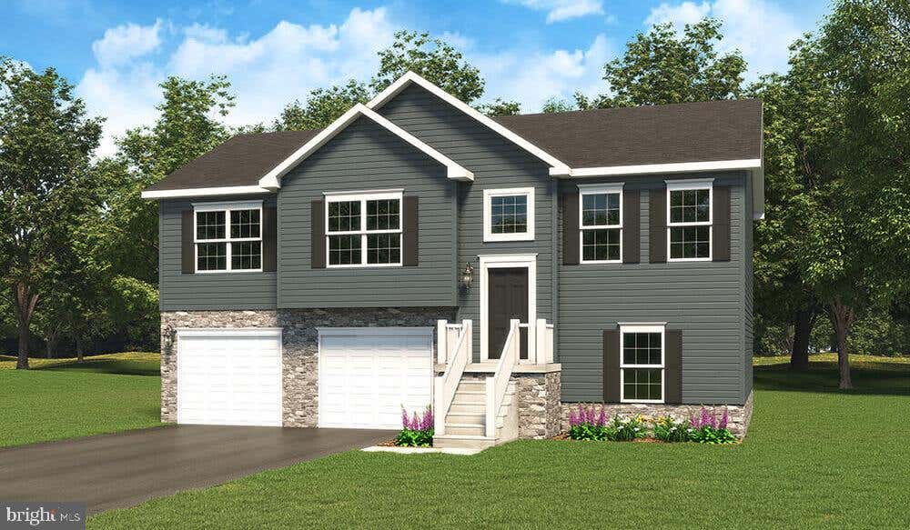 1240 MAPLE LN # 14, HANOVER, PA 17331 | RE/MAX