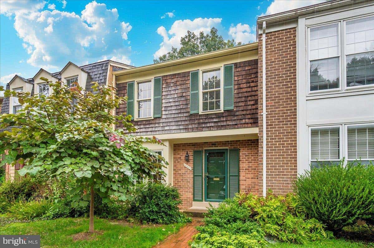10006 MAPLE LEAF DR, MONTGOMERY VILLAGE, MD 20886 | RE/MAX