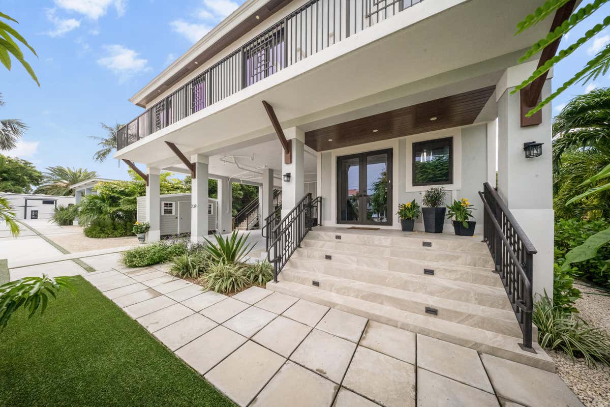 239 W SEAVIEW DR, MARATHON, FL 33050 | RE/MAX
