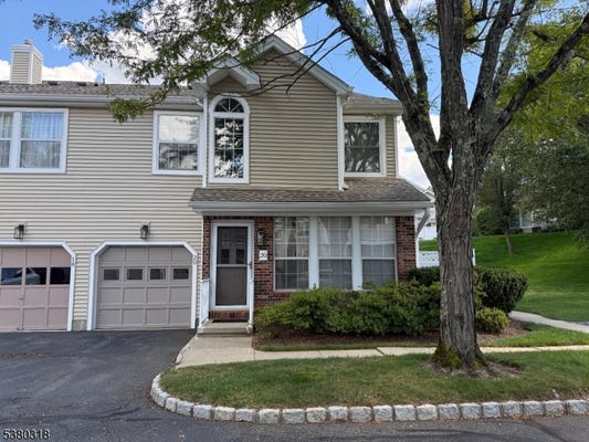 Bedminster, NJ Homes For Sale & Real Estate | RE/MAX