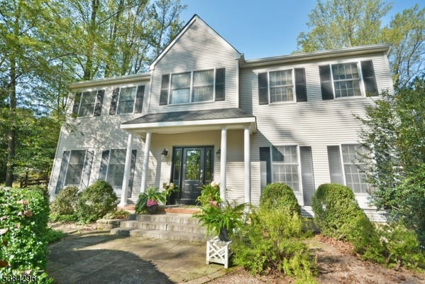 11 DEVONALD DR, ASBURY, NJ 08802 | REMAX