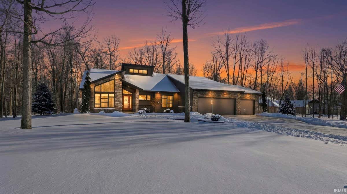 14511 SOARING HAWK TRL, HOAGLAND, IN 46745 | RE/MAX