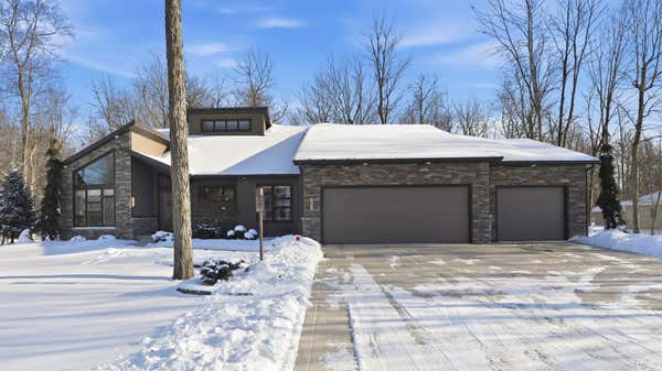 14511 SOARING HAWK TRL, HOAGLAND, IN 46745 | RE/MAX