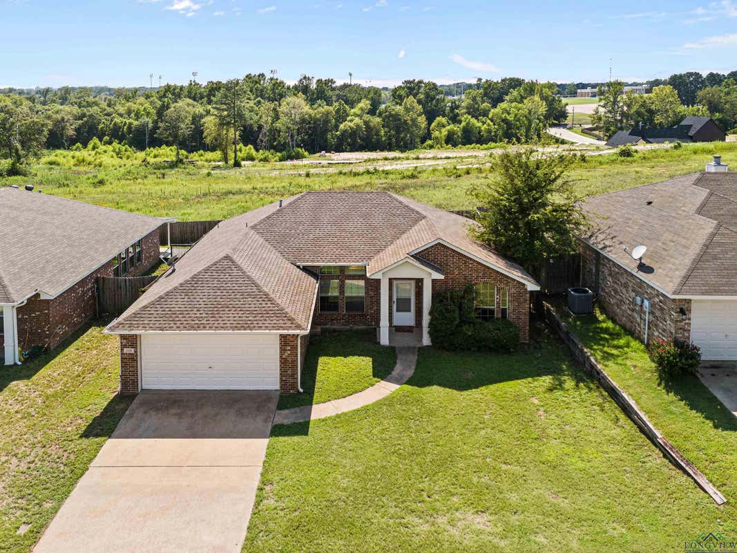 1108 E PARK, LINDALE, TX 75771 | RE/MAX