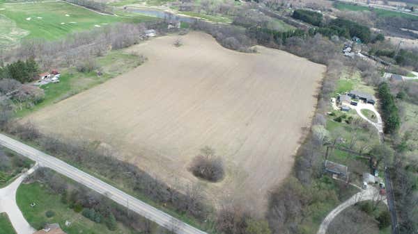 lT0 OAKDALE DR, MUKWONAGO, WI 53149 | RE/MAX