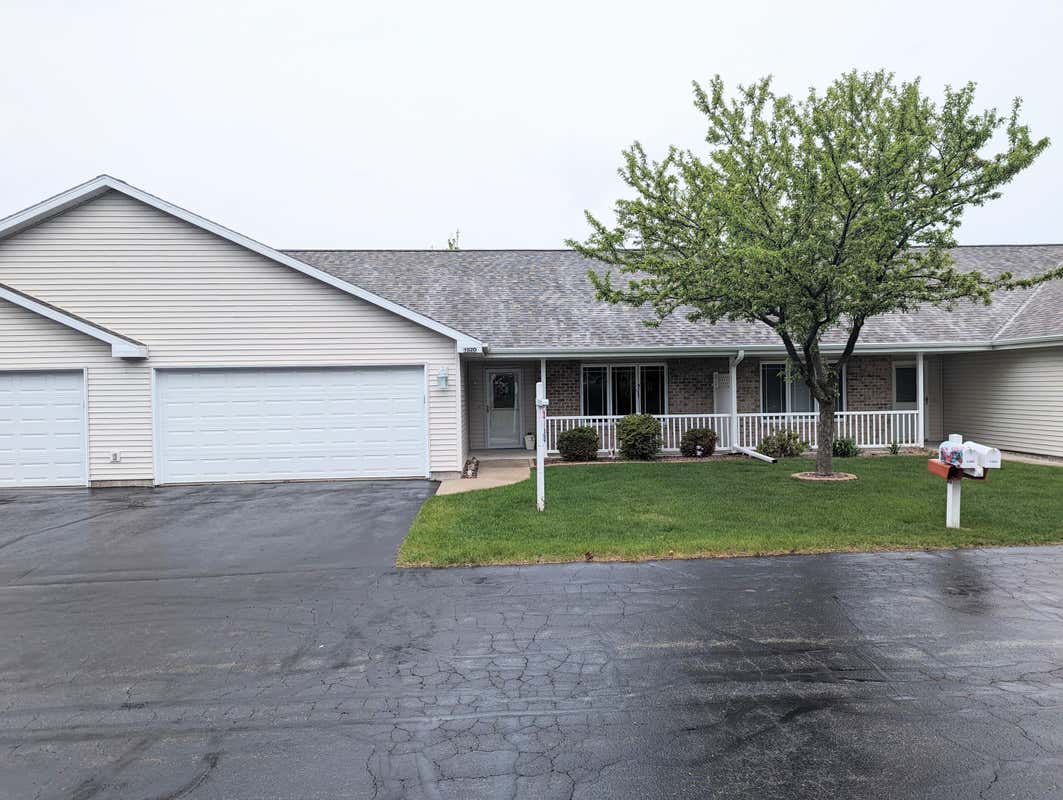 1520 BERRYWOOD CT, SHEBOYGAN, WI 53081 | RE/MAX