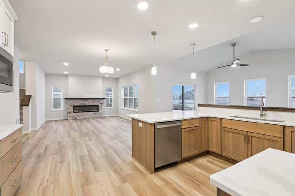 2491 BOULDER DR, SLINGER, WI 53086 | REMAX