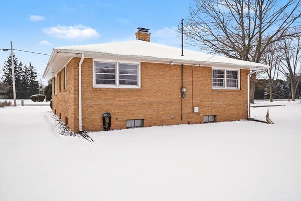 2709 MIDLAND RD, BAY CITY, MI 48706 | REMAX