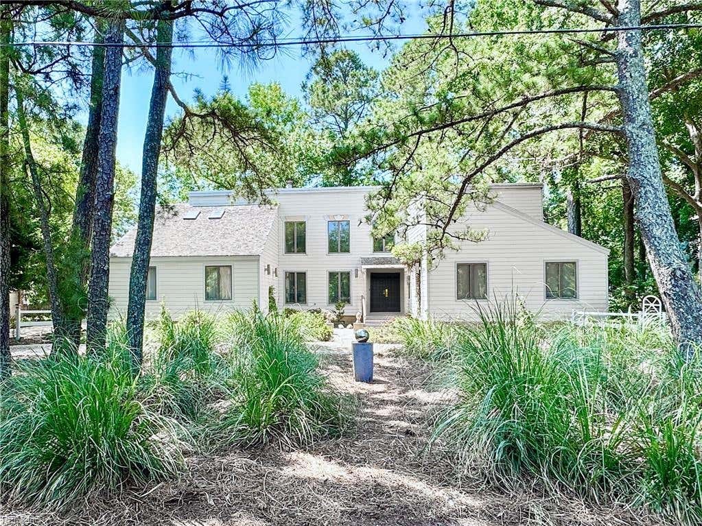 557 SUSAN CONSTANT DR, VIRGINIA BEACH, VA 23451 | RE/MAX
