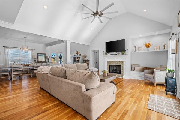 2269 LODGE HALL RD, BOWLING GREEN, KY 42101 | RE/MAX