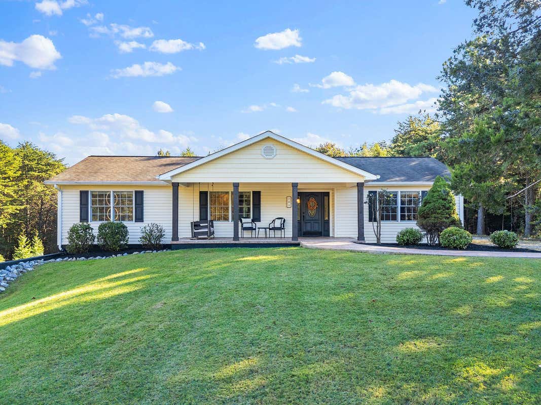 103 CRADDOCK LN, HUDDLESTON, VA 24104 | RE/MAX