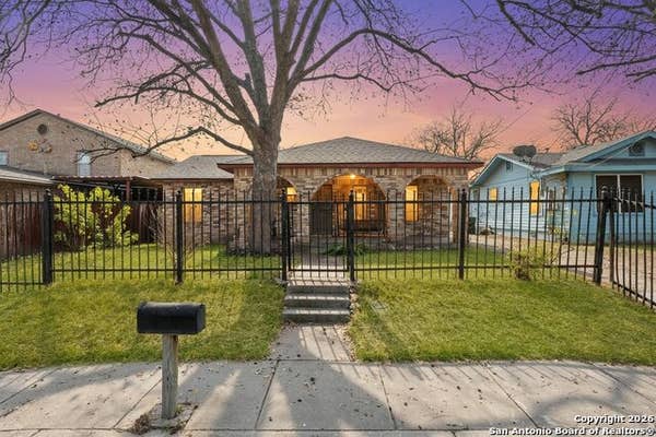San Antonio, TX Homes For Sale & Real Estate | REMAX