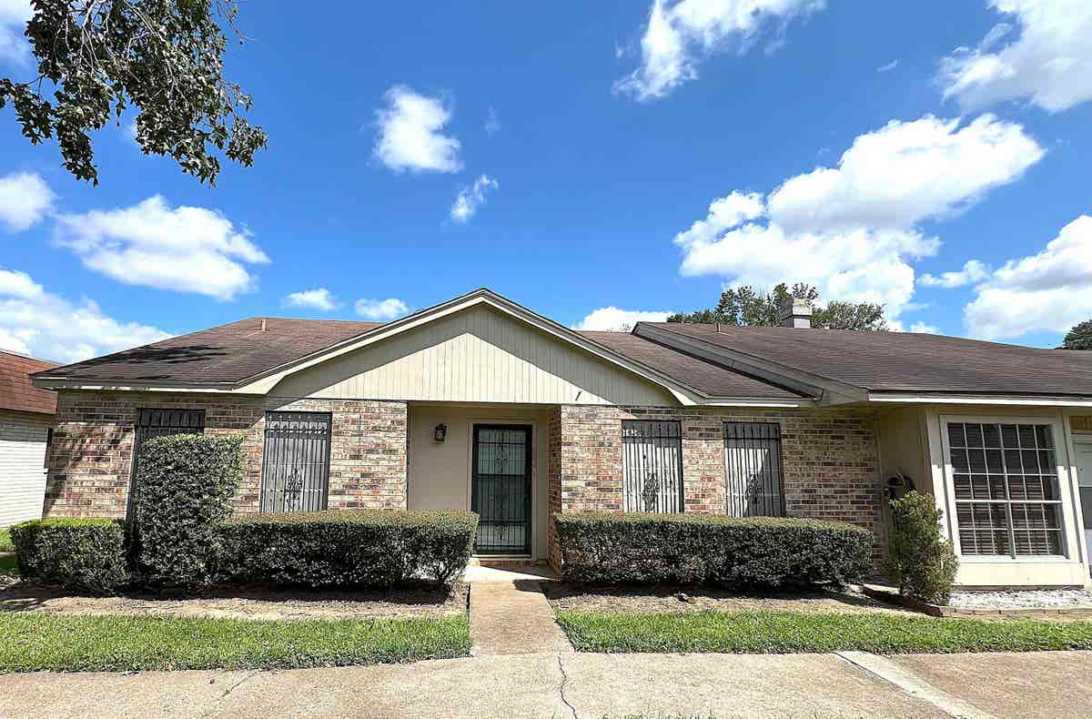 353 PINCHBACK RD, BEAUMONT, TX 77707 | RE/MAX