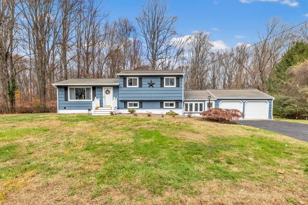 Monroe, CT Homes For Sale & Real Estate | RE/MAX