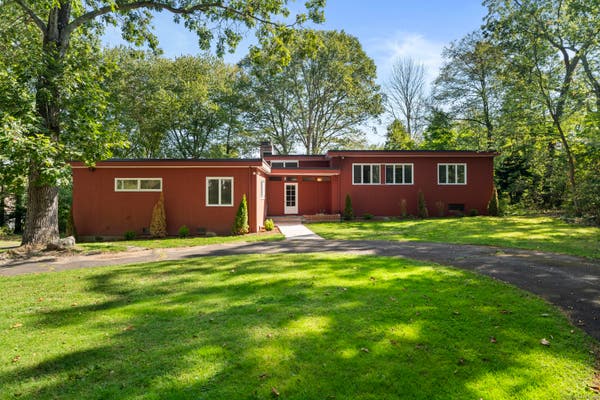 Branford, CT Homes For Sale & Real Estate | RE/MAX