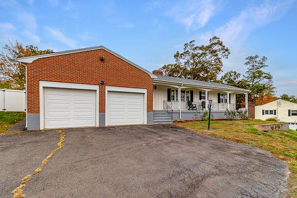 Berlin, CT Homes For Sale & Real Estate | RE/MAX