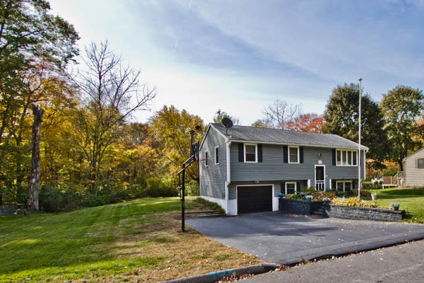 24 DAVID CIR, PUTNAM, CT 06260 | RE/MAX
