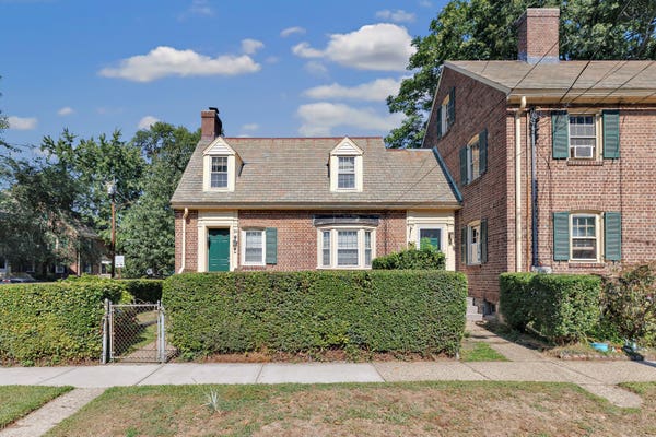 22 SIMS ST, BRIDGEPORT, CT 06604 | REMAX