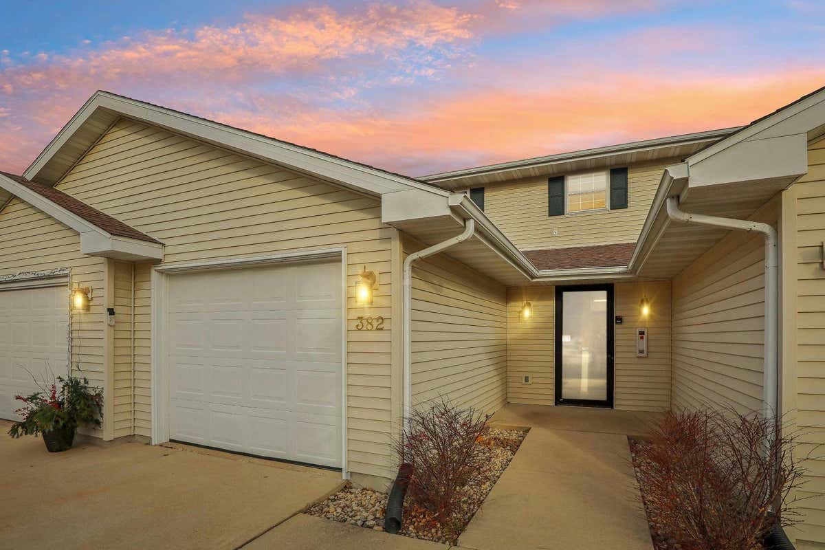 382 CHAPIN ST APT 3, COLUMBUS, WI 53925 Condo/Townhome For Sale | MLS ...