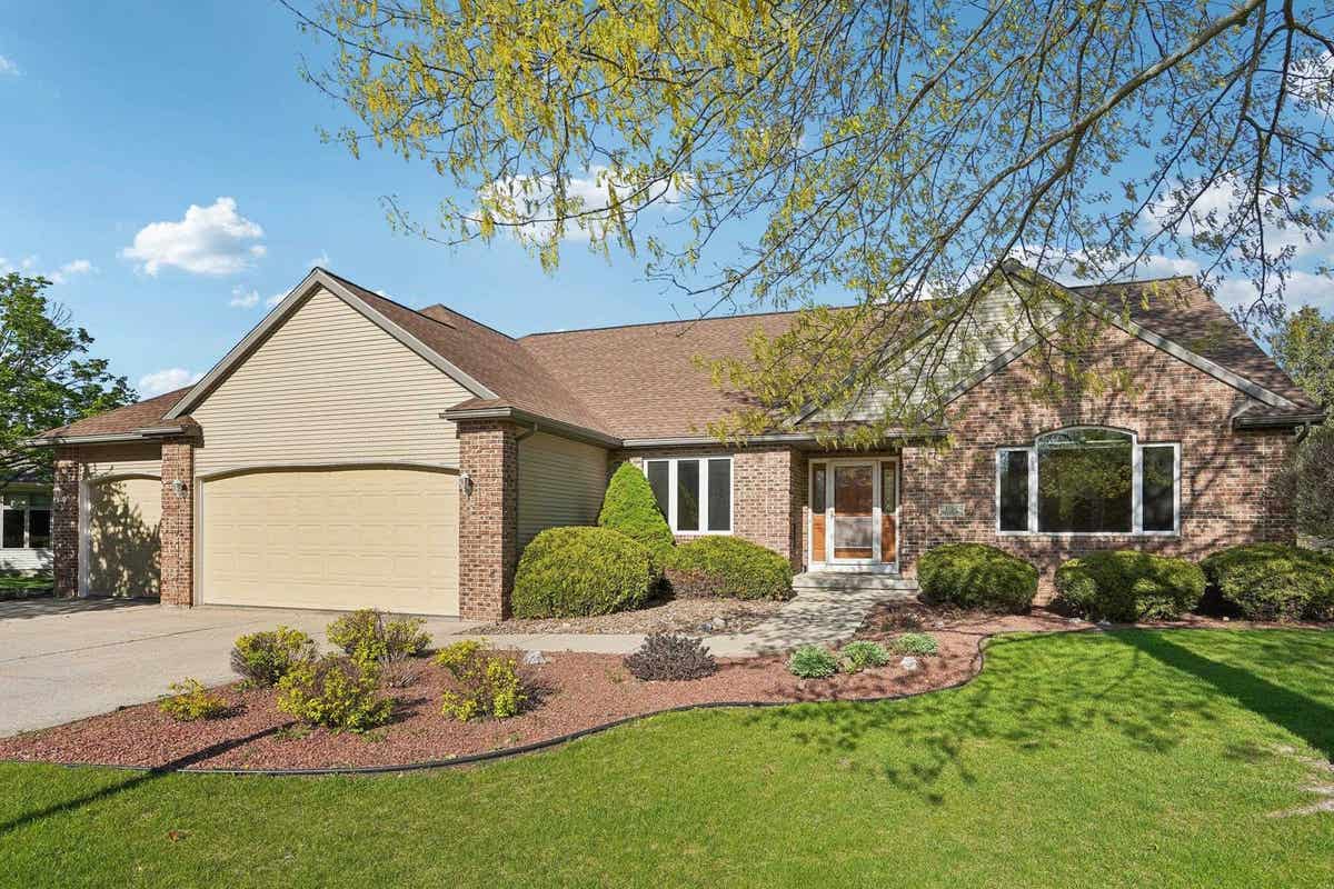 1700 SAVANNAH WAY, WAUNAKEE, WI 53597 | RE/MAX