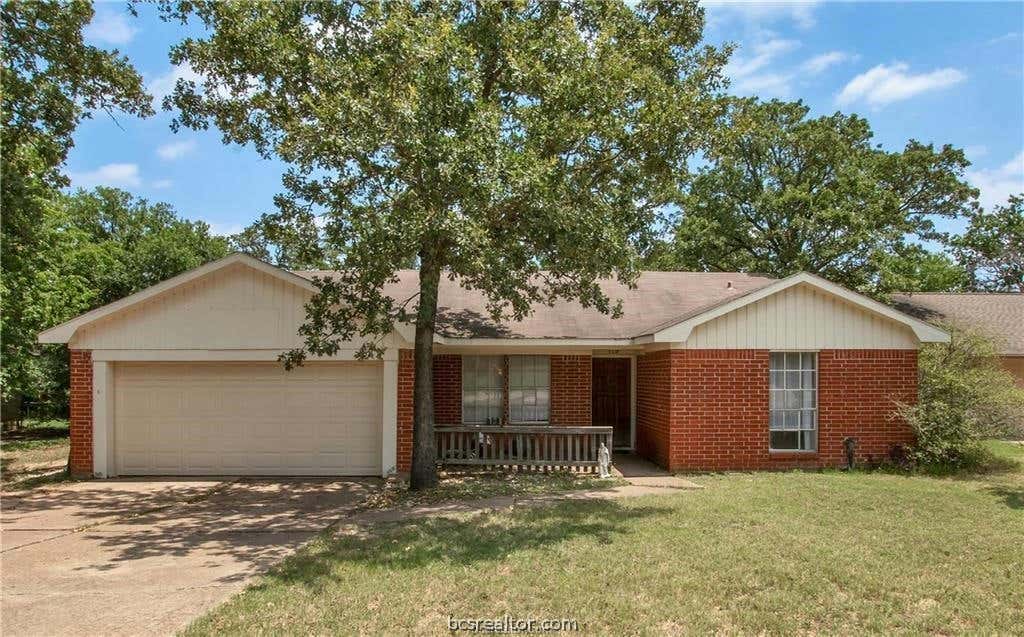 1219 BERKELEY ST, COLLEGE STATION, TX 77840 Single Family Residence For ...