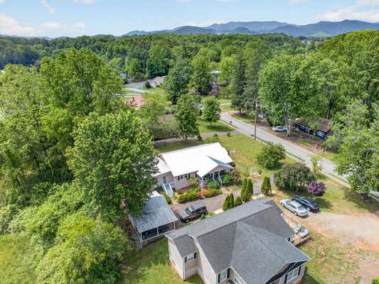205 BIDWELL ST, FRANKLIN, NC 28734 | REMAX