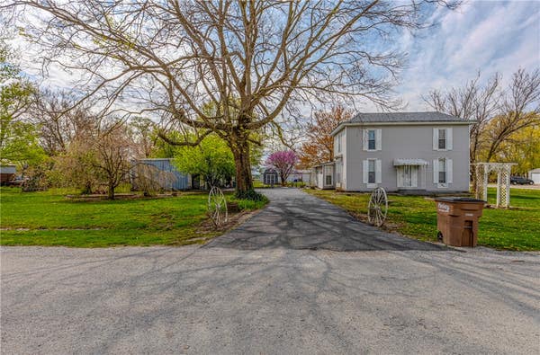 109 W BENTON ST, TOWER HILL, IL 62571 | RE/MAX