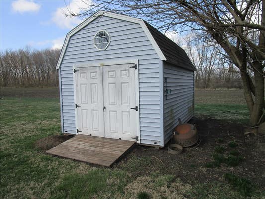 303 S CHAMPLAIN ST, TOWER HILL, IL 62571 | RE/MAX