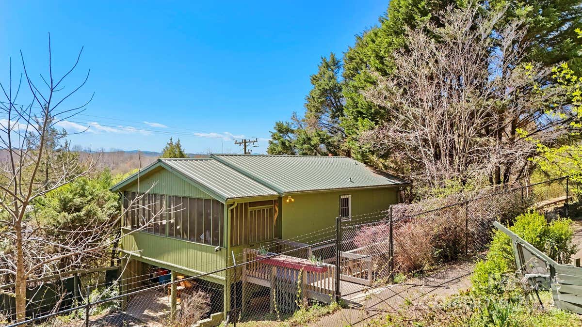 2872 OLD MORGANTON RD, LENOIR, NC 28645 | RE/MAX