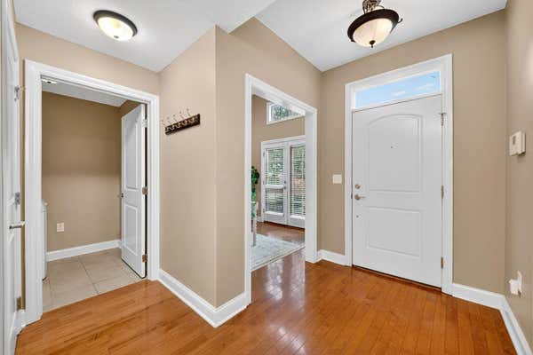 302 ZANDER LN, COLUMBUS, OH 43230 | RE/MAX