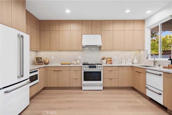 33 WINTERFIELD RD, IRVINE, CA 92602 | REMAX