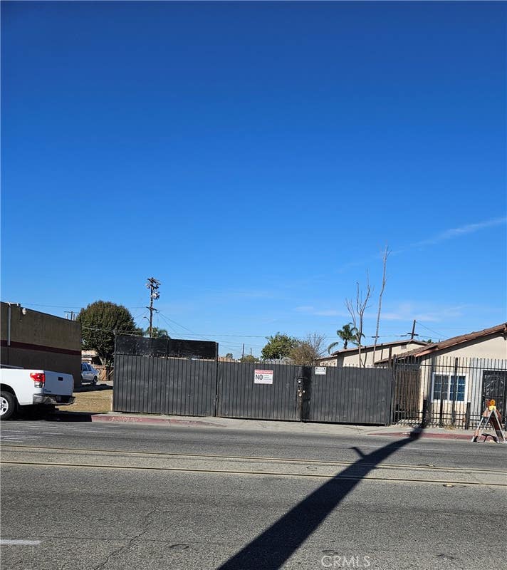 653 W COMPTON BLVD, COMPTON, CA 90220 Vacant Land For Sale | MLS ...