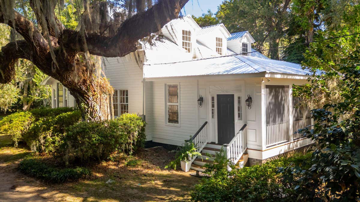 2518 GRACE CHAPEL RD, WADMALAW ISLAND, SC 29487 | RE/MAX