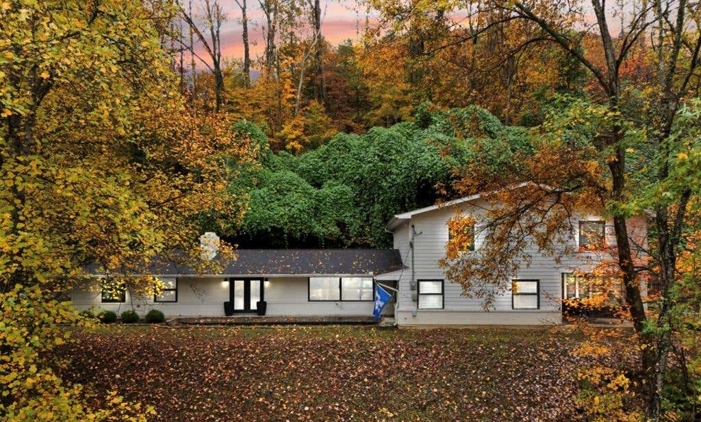 1300 KENTUCKY BLVD, HAZARD, KY 41701 | RE/MAX