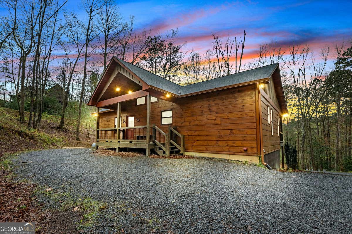 2070 MOUNTAIN TOPS RD, BLUE RIDGE, GA 30513 Single Family Residence For ...