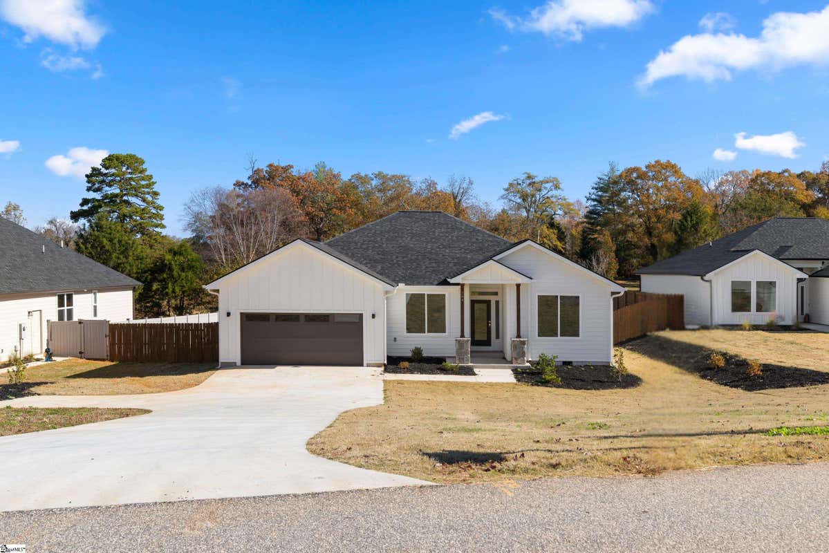 204 TOT HOWELL RD, GREER, SC 29651 | RE/MAX