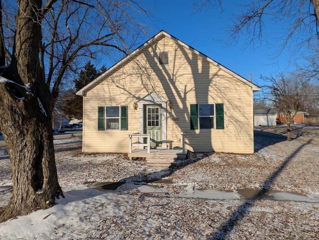 301 N 8TH ST, BENLD, IL 62009 Single Family Residence For Sale | MLS ...