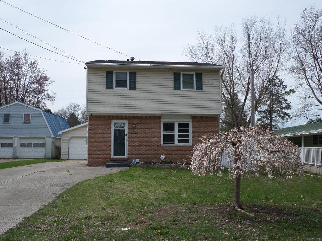 1828 COLE DR, ERIE, PA 16505 | RE/MAX