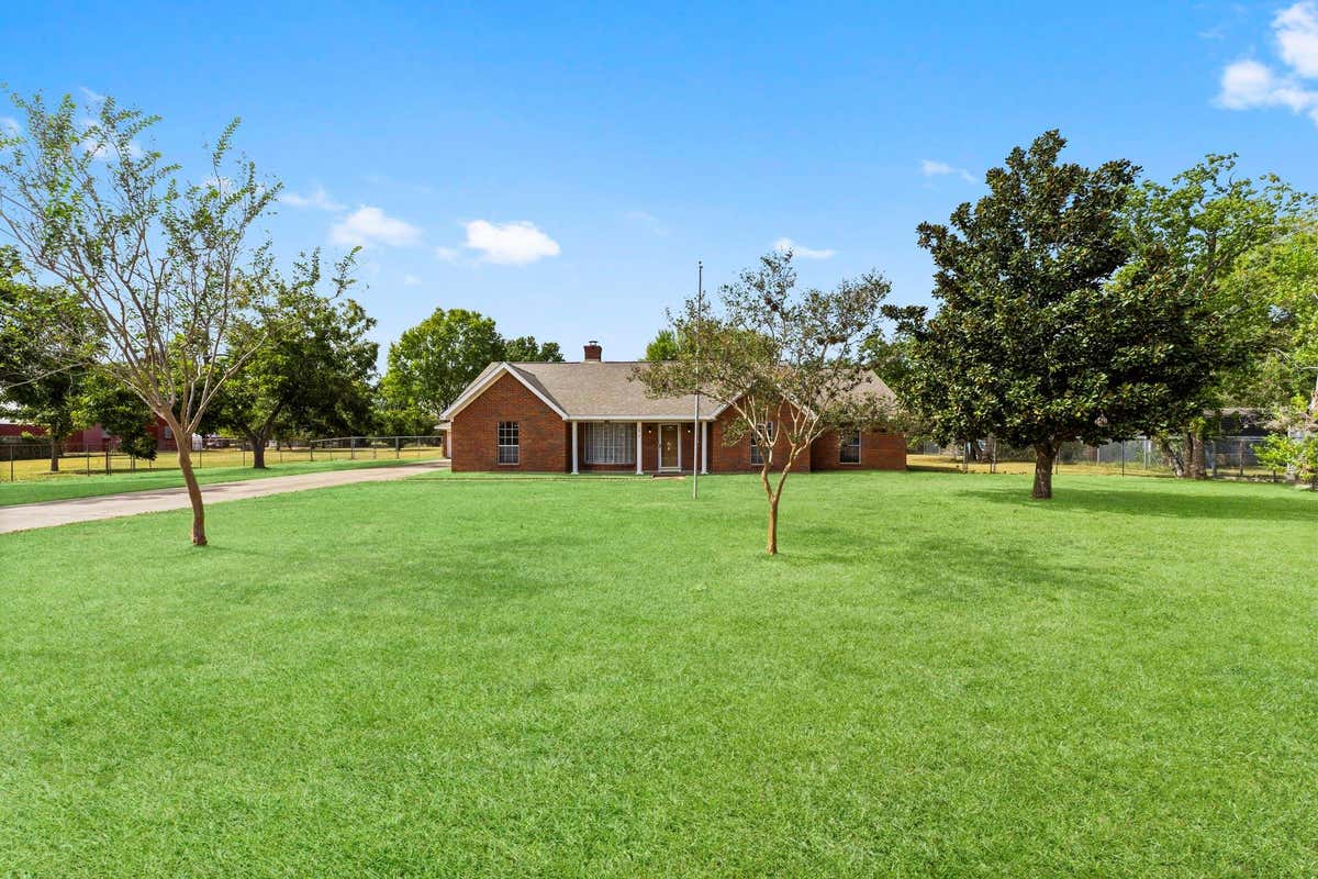 2810 LILAC ST, PASADENA, TX 77503 | RE/MAX