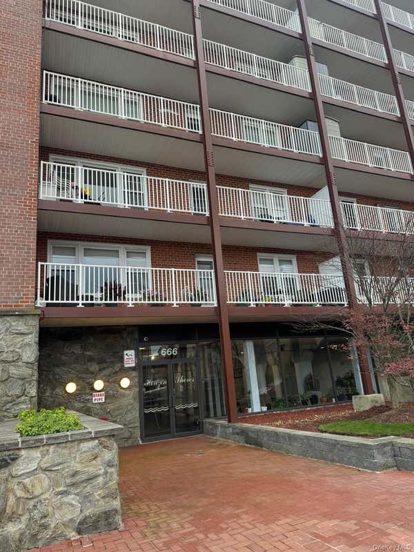 666 SHORE RD, LONG BEACH, NY 11561 | RE/MAX