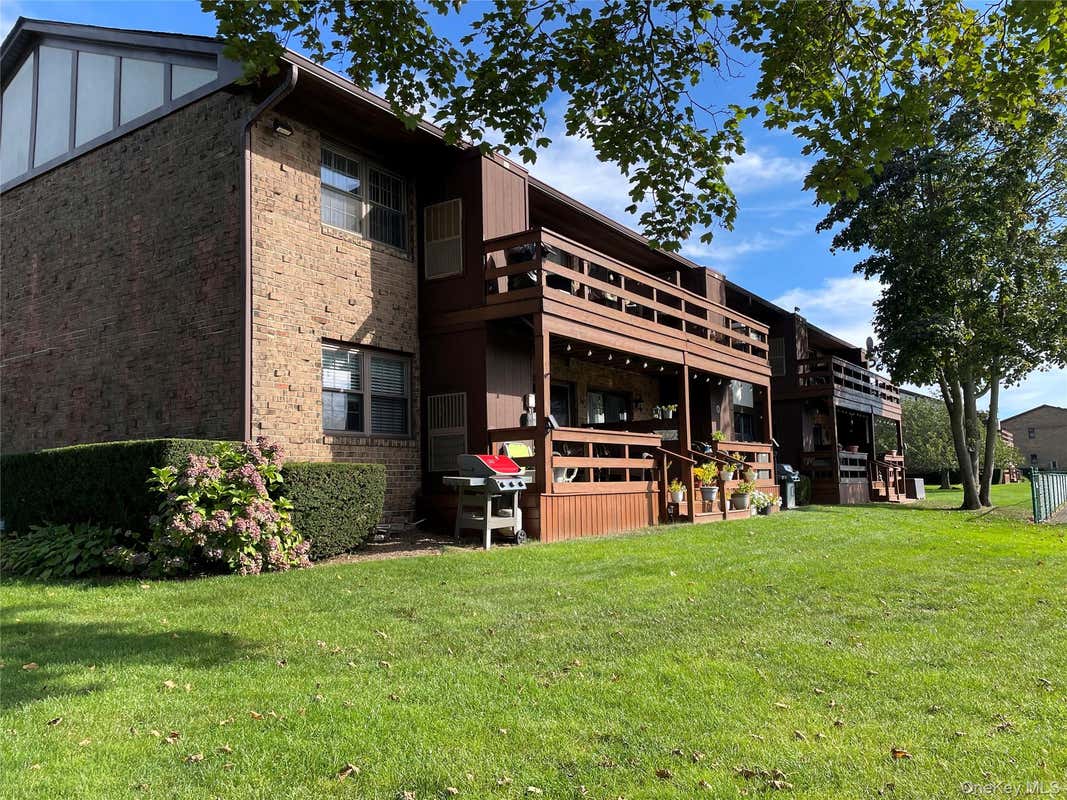 107 MARINERS WAY, COPIAGUE, NY 11726 | RE/MAX