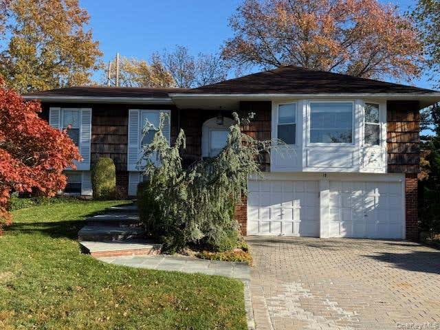 19 CARRIAGE RD, ROSLYN, NY 11576 | RE/MAX