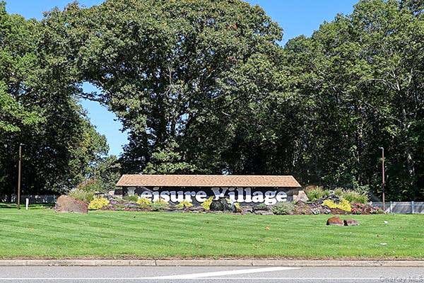 Leisure Village, Ridge, NY Homes For Sale & Real Estate | RE/MAX