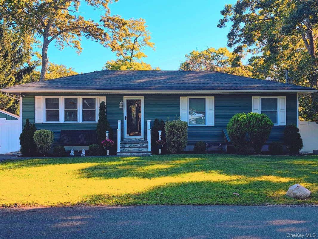 212 LOCUST DR, ROCKY POINT, NY 11778 | RE/MAX