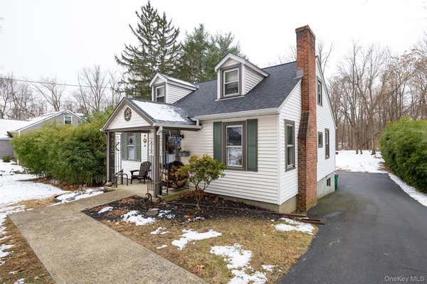 28 RED OAKS MILL RD, POUGHKEEPSIE, NY 12603 | RE/MAX