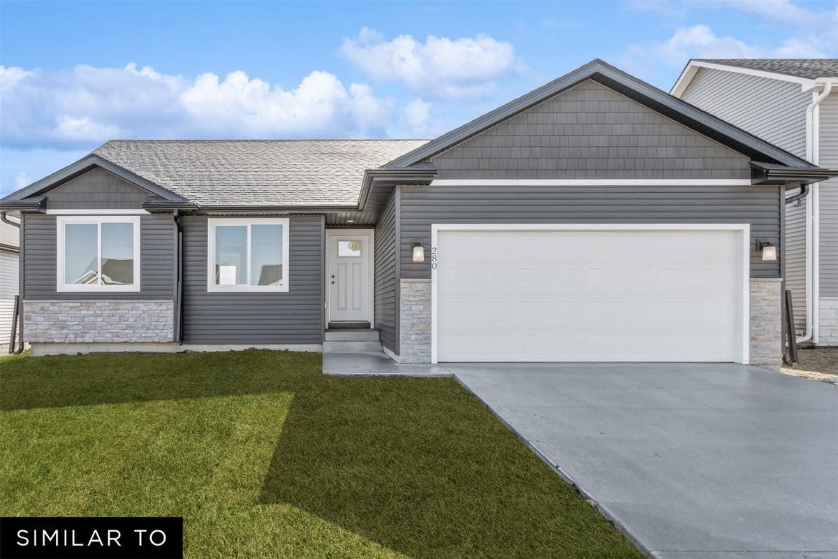 1460 LOCUST ST, WAUKEE, IA 50263 | RE/MAX