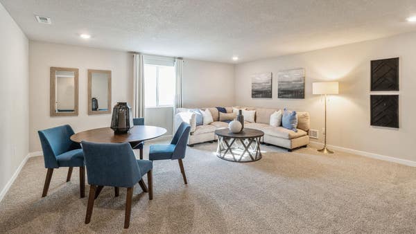 3024 SWEETWATER DR, DES MOINES, IA 50320 | REMAX